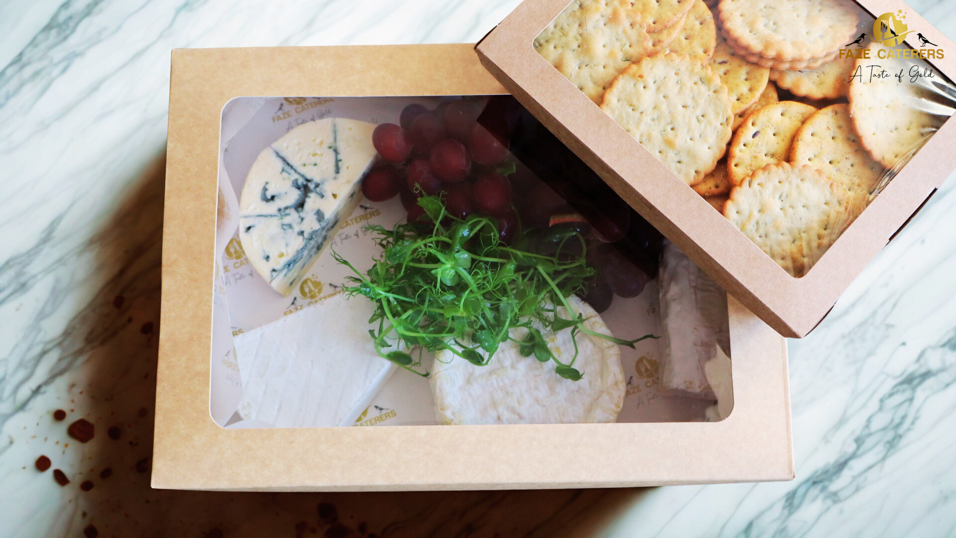 Selection of Cheese, Black Grapes & Biscuits (V) – Faze Online
